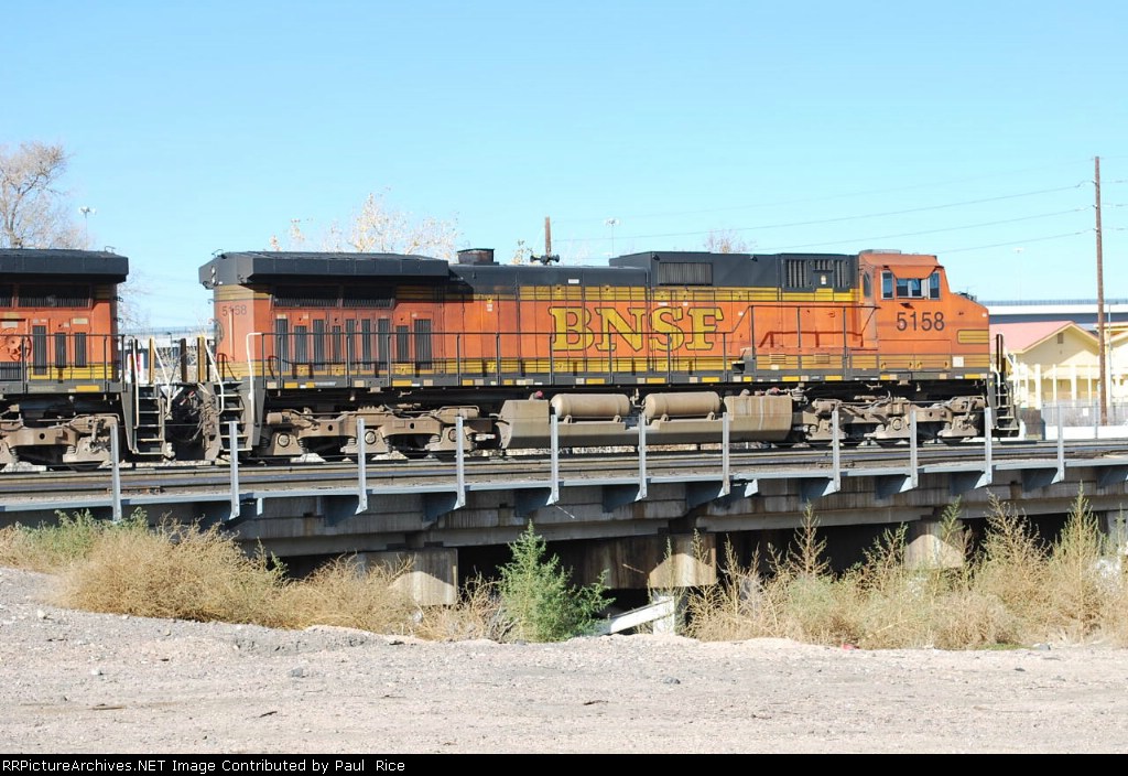 BNSF 5158